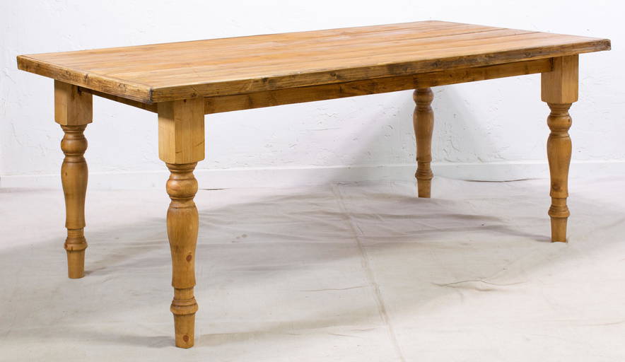 Pine Turned Leg Farm Table