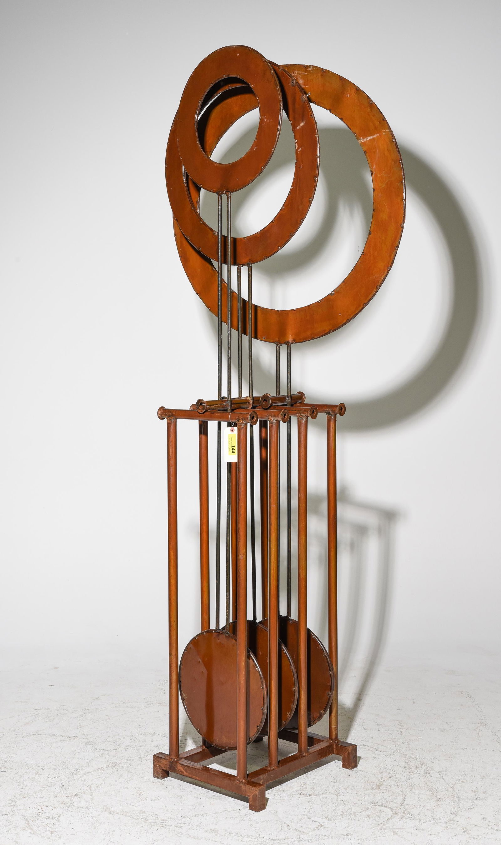 Metal Outdoor / Indoor Kinetic Art Pendulum Sculpture