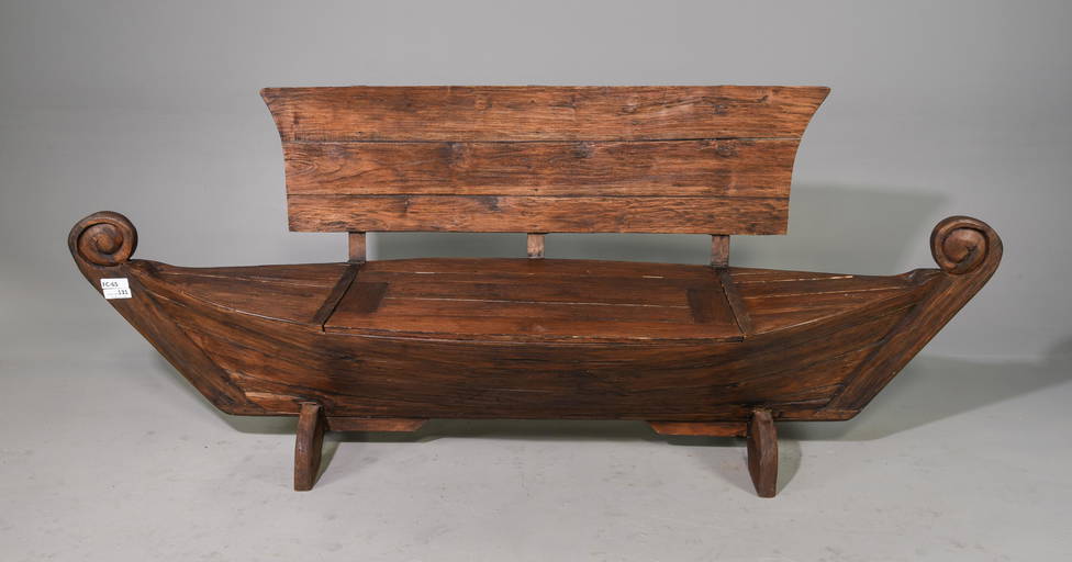 Boat Bench With Lift Up Center