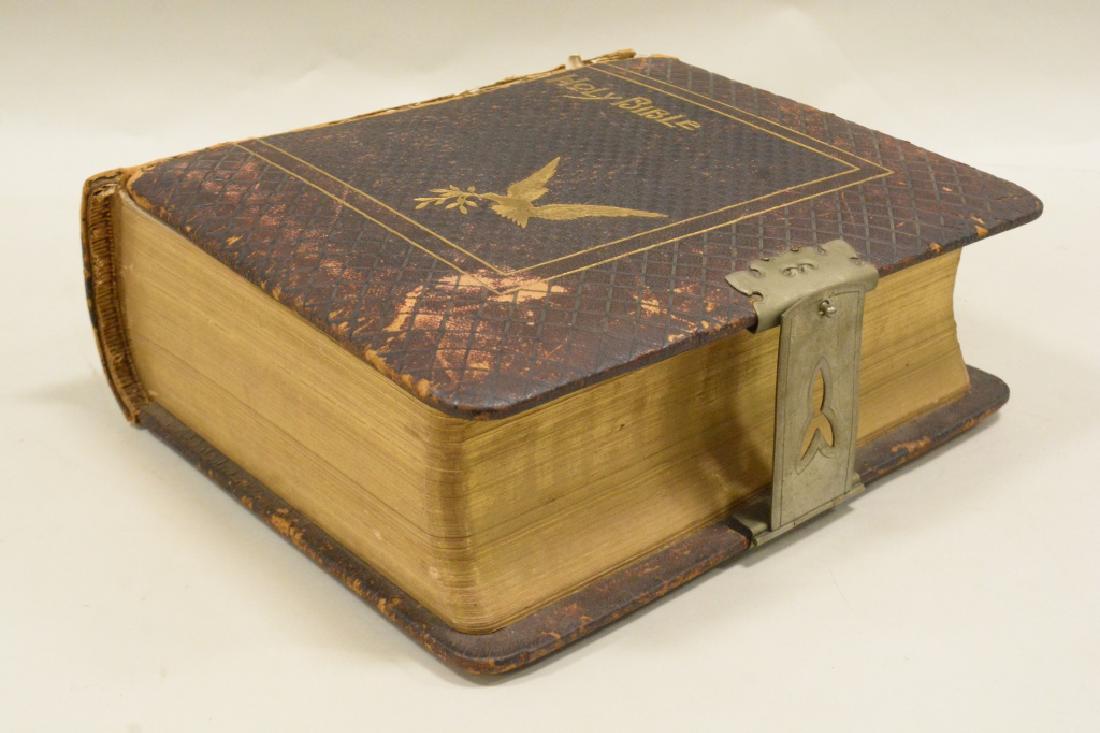 Large Late 1800's Pictorial Family Bible