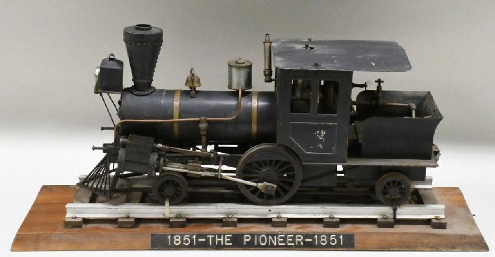 1851 The Pioneer Live Steam Engine Train Model