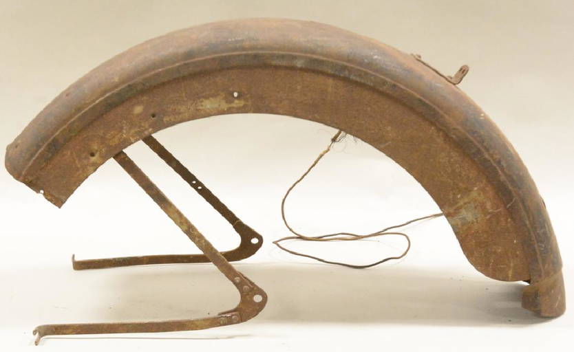 Vintage Harley Davidson Hinged Rear Fender - Jan 26, 2019 | Kraft ...