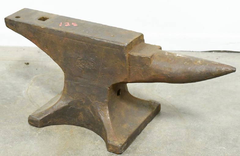Vintage 125 Lb Trenton Anvil
