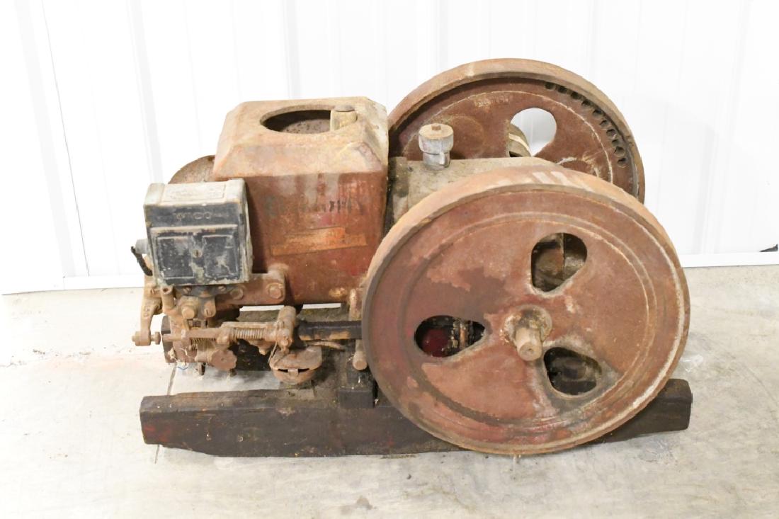 Vintage Economy Hit And Miss Engine