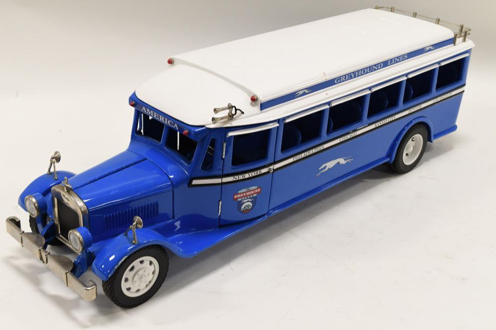 Retro 123 Greyhound Motorcoach Bus - Jan 26, 2020 | Kraft Auction ...