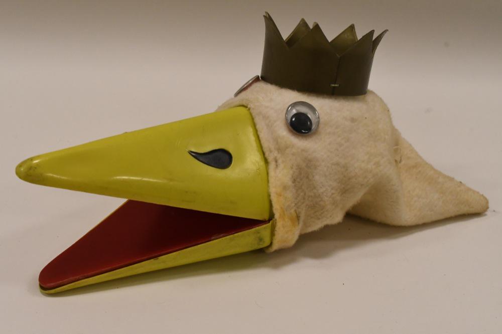 1960's Garfield Goose Hand Puppet w/ Crown WGN TV - Jan 26, 2020 ...
