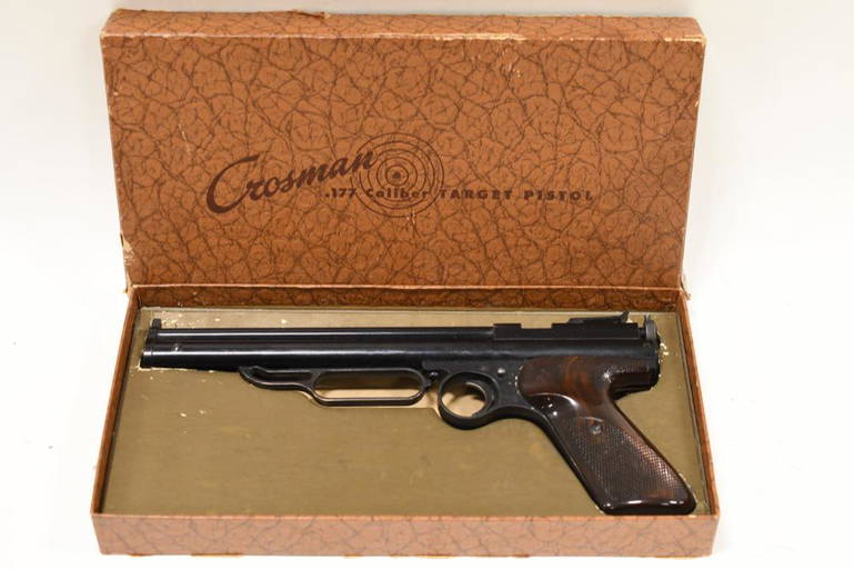 Crosman 105 Pneumatic Target Pistol In Box