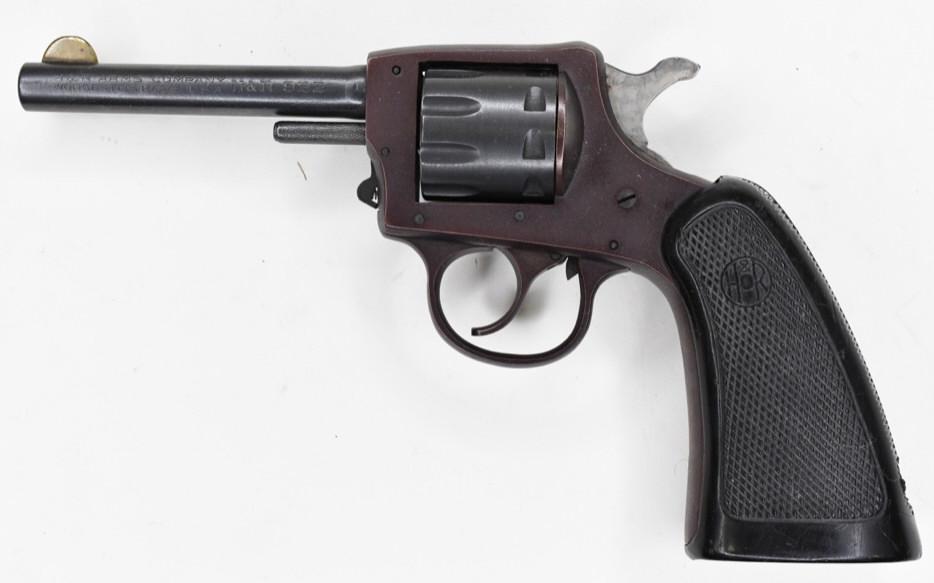 H&r Arms Model 922 Double Action .22 Cal Revolver
