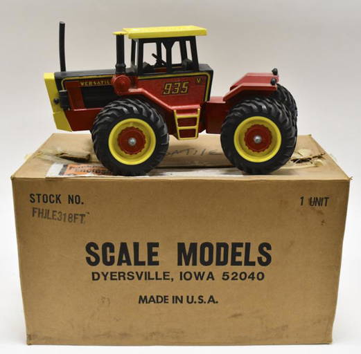 1/16 Scale Models Versatile 935 4wd Tractor