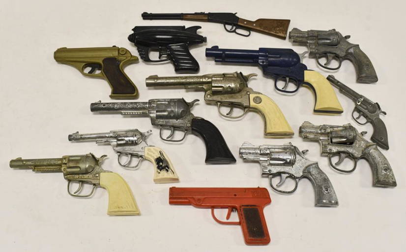 Lot Of Hubley, Halco, And Gabriel Cap Guns