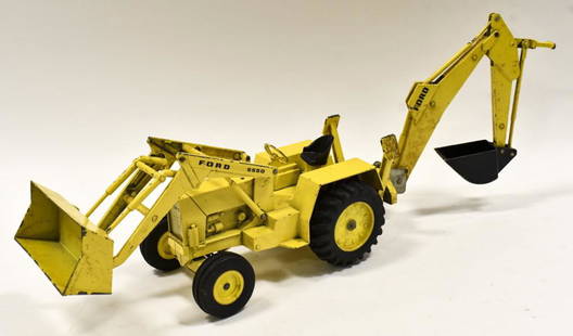 Ertl 1/16 Scale Ford 755a Backhoe Loader Tractor.
