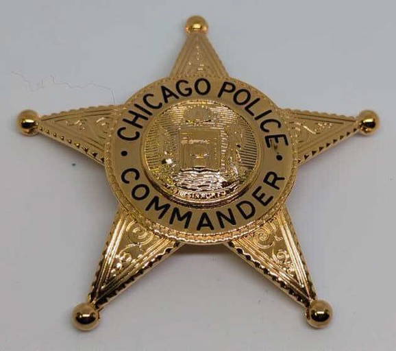 Obsolete Chicago Police Commander Badge - Jan 06, 2023 | Kraft Auction ...