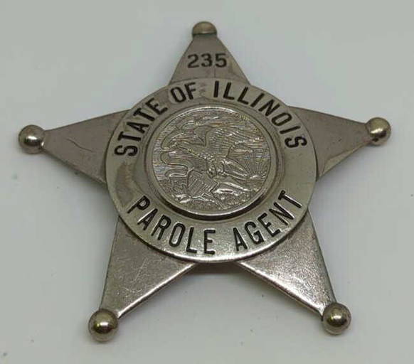 Obsolete State of Illinois Parole Agent Badge #235 (#5500) on Jan 06 ...