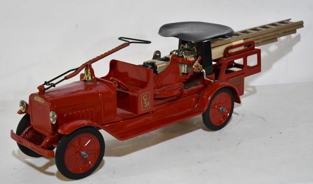 Restored Buddy L Aerial Ladder Ride On Fire Truck (#6020) on Jan 20 ...