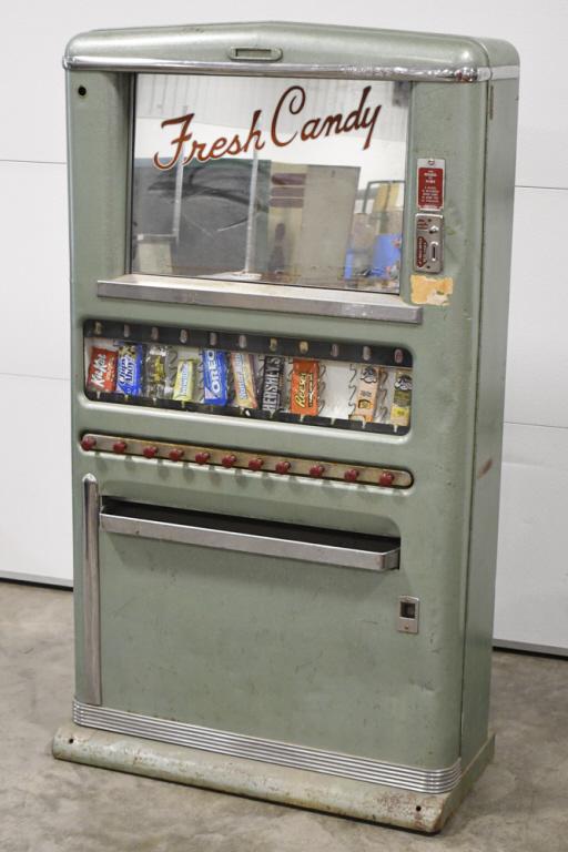 Vintage Coin Op Candy Vending Machine By Stoner (#8016) on Jan 22, 2023 ...