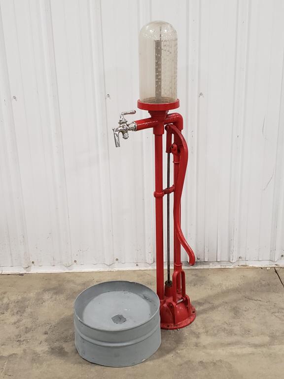 Early Tokheim MFG. Co. Measuring Gas Pump (#8352) on Jan 22, 2023 ...