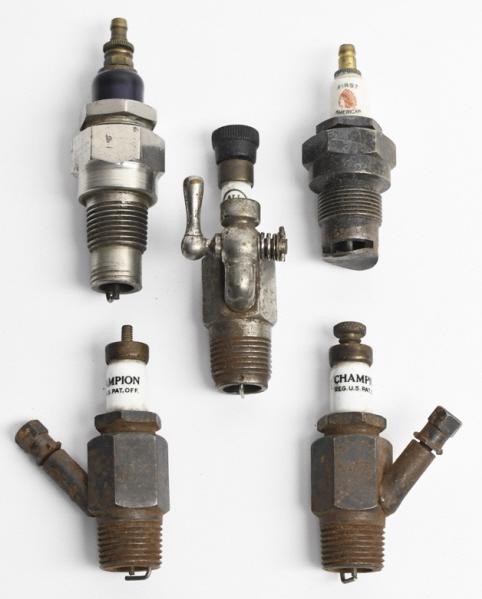 Lot Of Early Antique Primer / Priming Spark Plugs (#8436) on Jan 22 ...