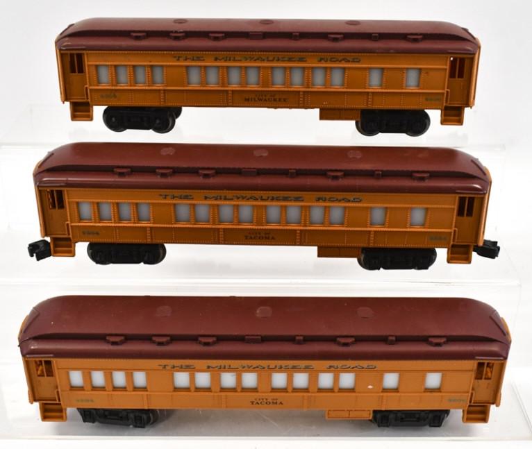 Lionel Milwaukee Road Passenger Cars