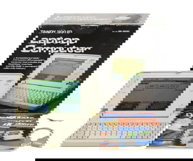 Vintage Tandy 1100 Fd Laptop Computer W/ Box