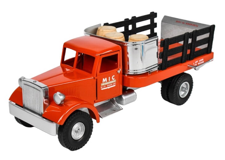 Restored Smith Miller Mic Lift O Matic Stake Truck