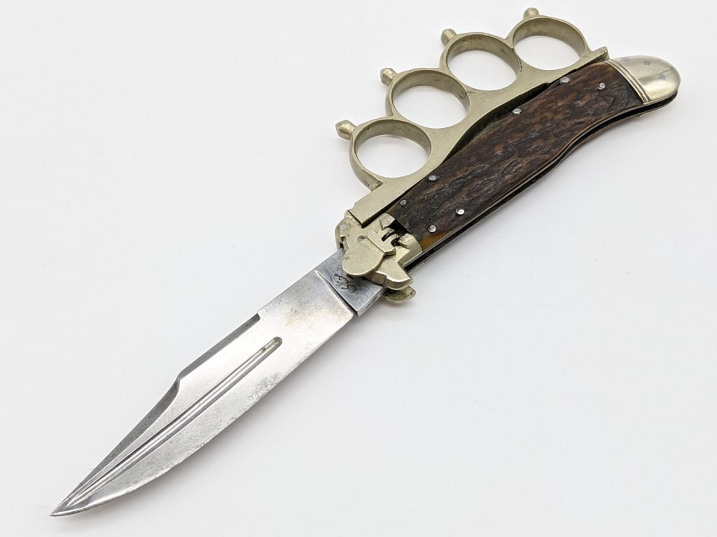Middle Eastern Lever Lock Stag Knuckle Switchblade Auction