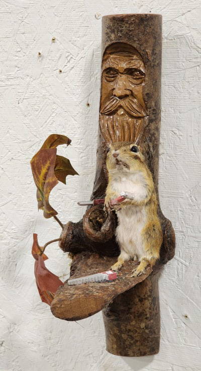 Chipmunk Wood Carver Artist Creative Mount Auction