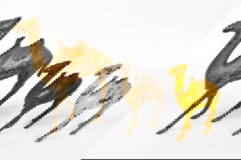 (3) Cast Iron Camel Coin Banks Auction