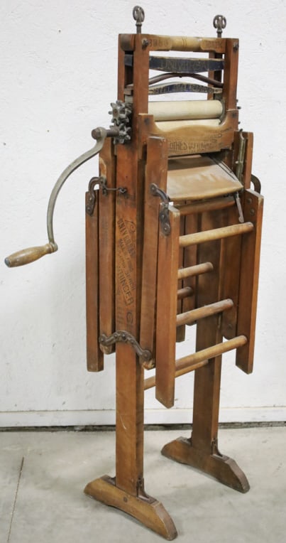 Universal Ball Bearing Wooden Ringer Washer Auction