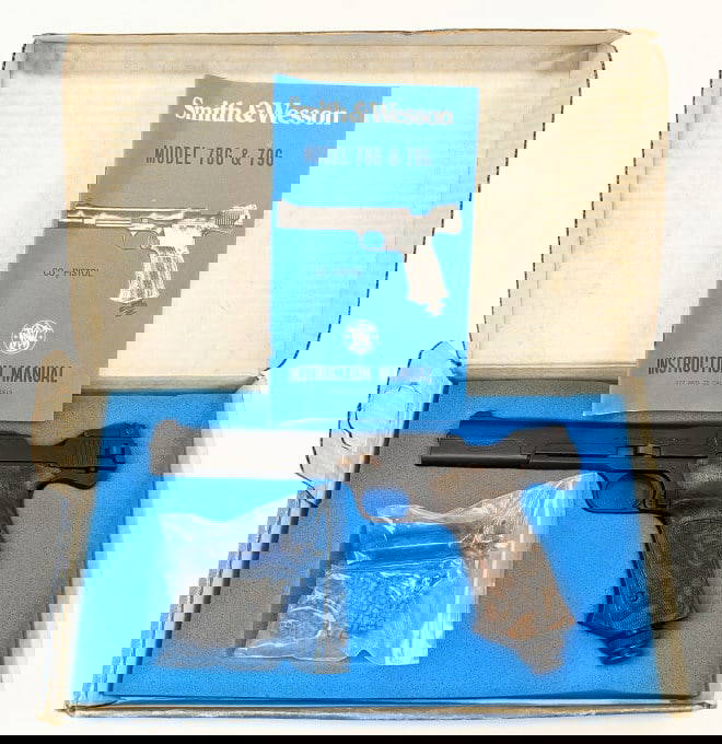 Smith & Wesson Model 79g .177 Cal Co2 Pistol W Box Auction