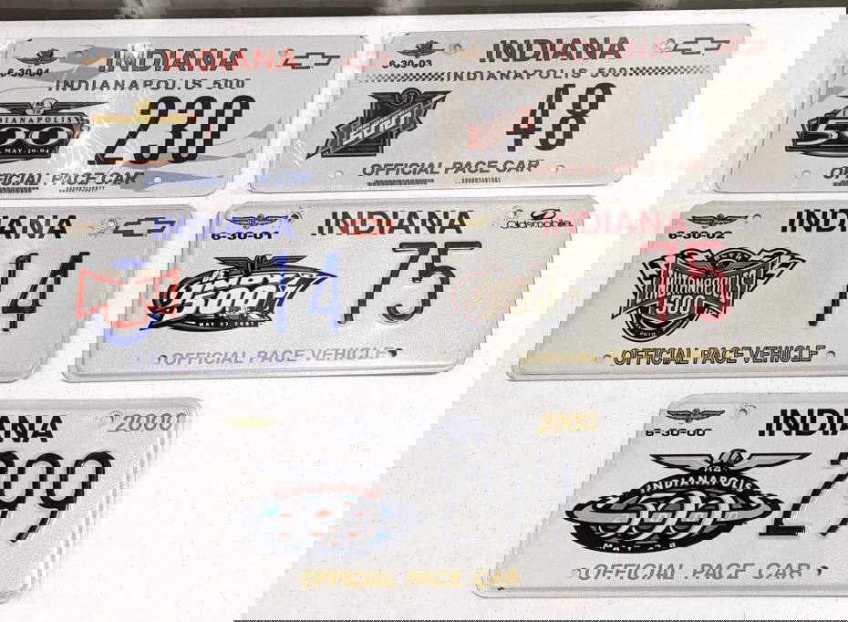 (5) Indianapolis 500 Pace Car License Plates Auction