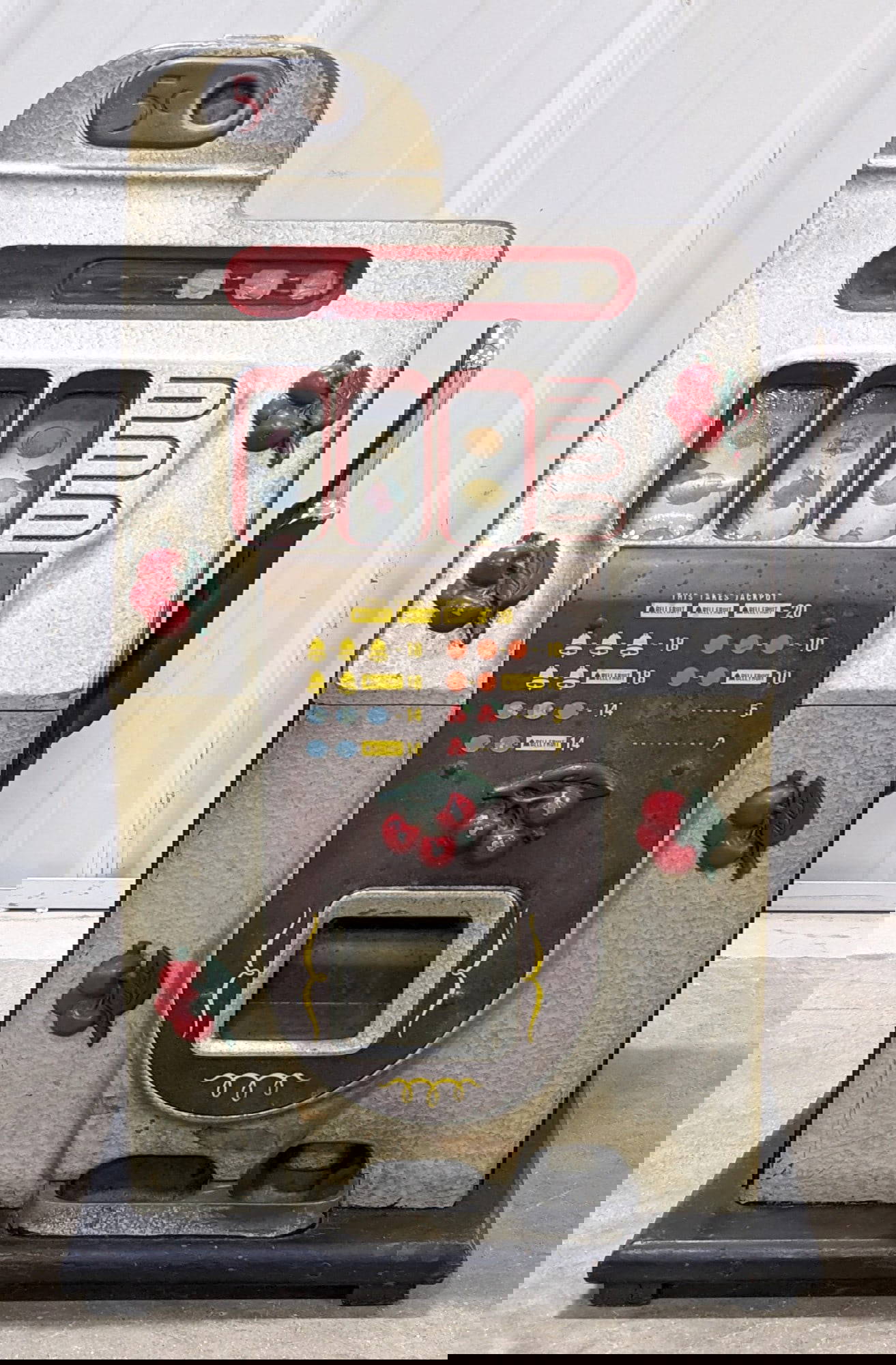 Vintage Mills Black Cherry 5? 3-reel Slot Machine Auction