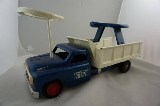 Vintage Structo Ride Er Wrecker Steel Toy 20" Long