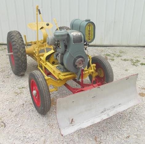 Gibson Garden Tractor, Restored, W/ Blade