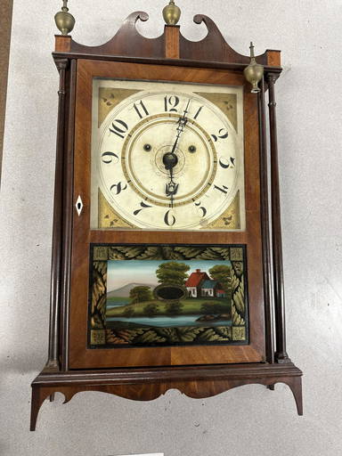 Silas Hoadley, Upside Down Pillar &scroll Clock