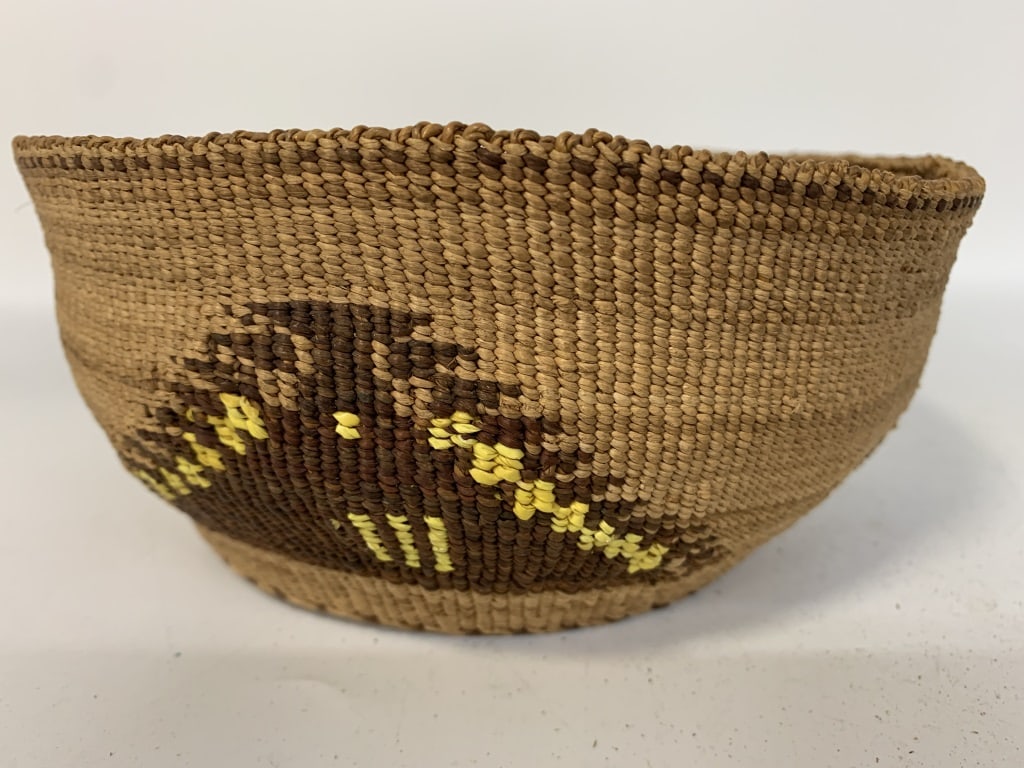 Klamath Modoc Soft Twined Basket Native American Auction
