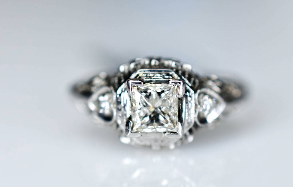 18k White Gold And Diamond Unity Ring Gia Auction