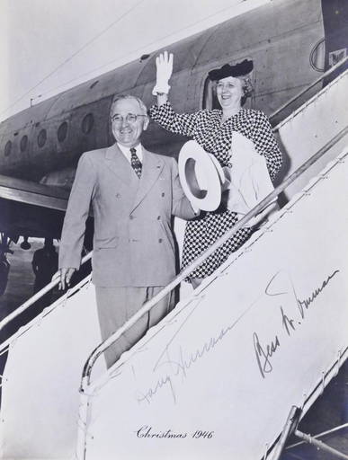1946 Harry & Bess Truman Autographed Photo 10''x8''.