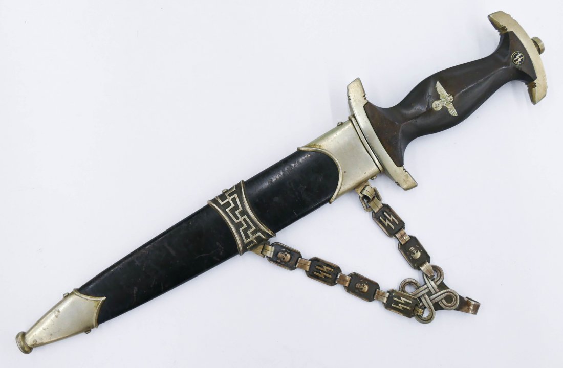 WWII German SS Chained Officer's Dagger 14.5". Blade ha