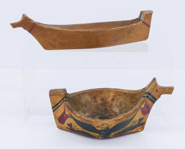 2pc Antique Makah Cedar Canoe Models