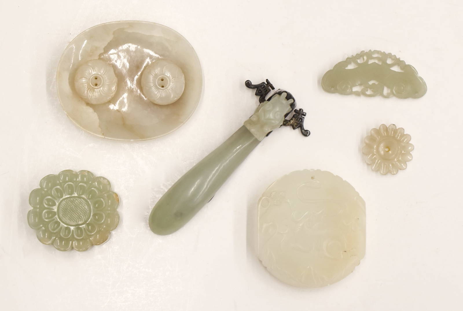 6pc Chinese Jade Buttons & Ornaments Auction
