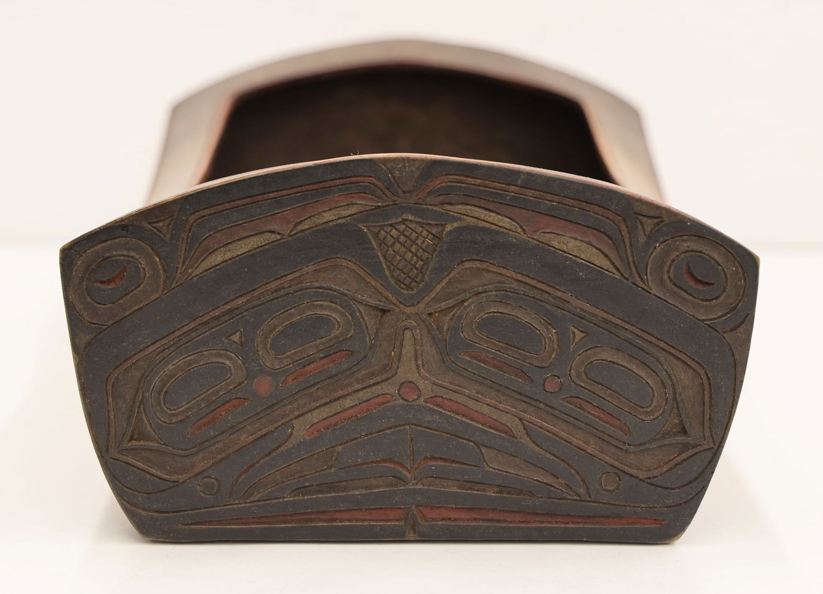 Ken Kidder "haida Feast Bowl" Painted Alder - Jul 31, 2025 | Mba ...