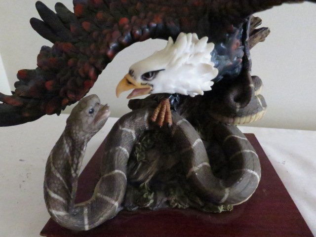 Montefiori Collection Eagle Fighting Snakeg Cobra