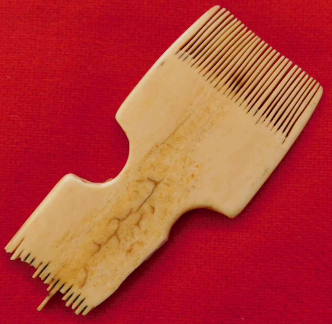 Rare Eskimo Prehistoric Comb - Aug 06, 2016 | Helm Auction in CA