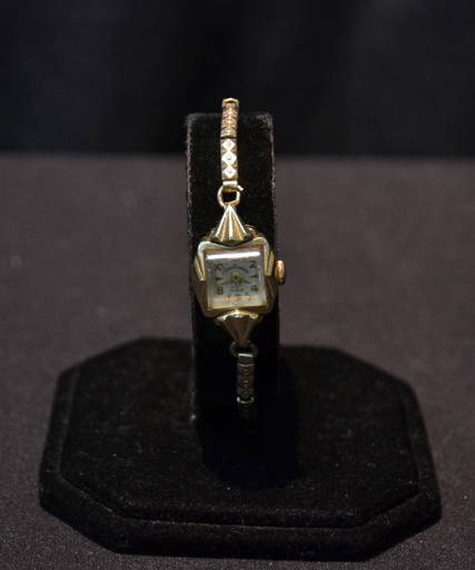 14kt Andre Bouchard Watch
