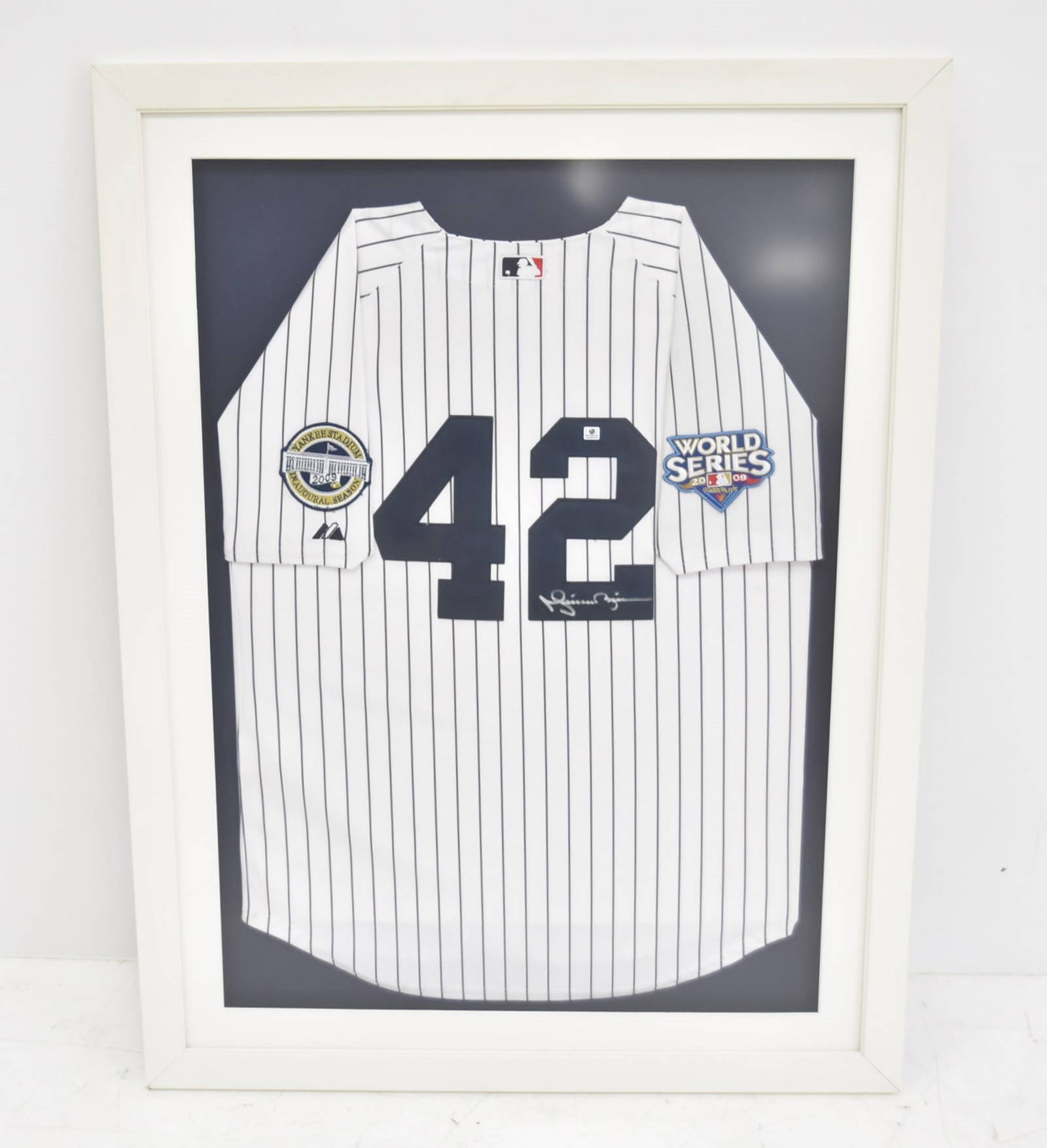 Mariano Rivera Autographed Yankee Jersey Auction