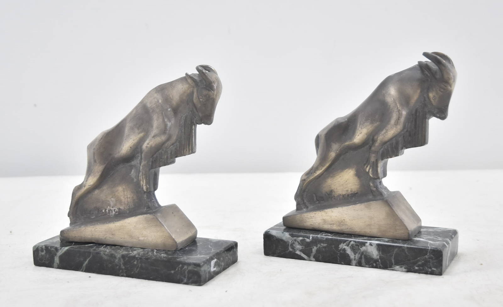 (pr) Bronze Max Le Verrier Ram Bookends Auction