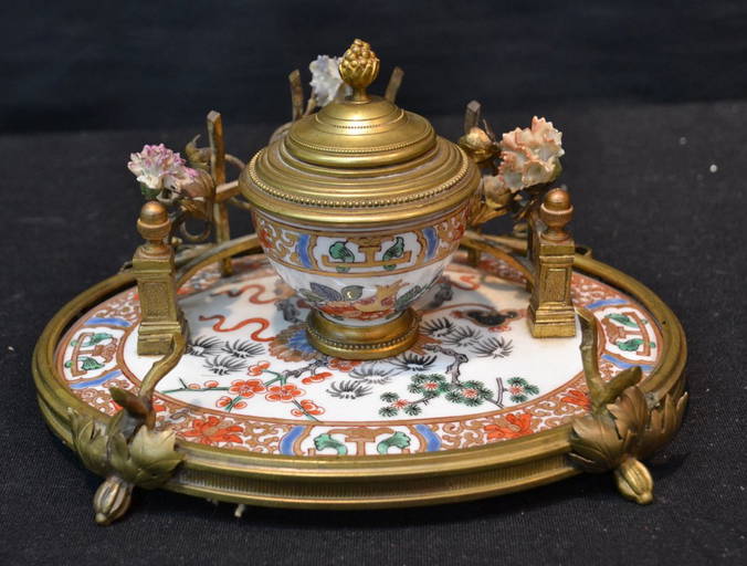 French Chinese Export Inkwell With Bronze Mounts