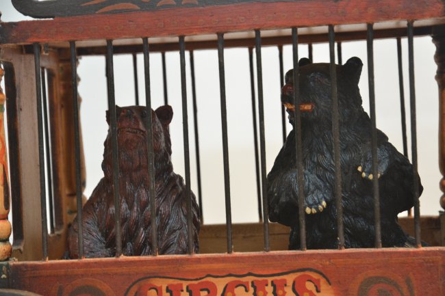 ELEPHANT PULLING CIRCUS WAGON WITH CLOWN : Lot 16