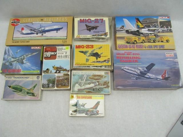(10) Vintage Airplane Model Kits - May 27, 2025 | Thomas Hirchak ...