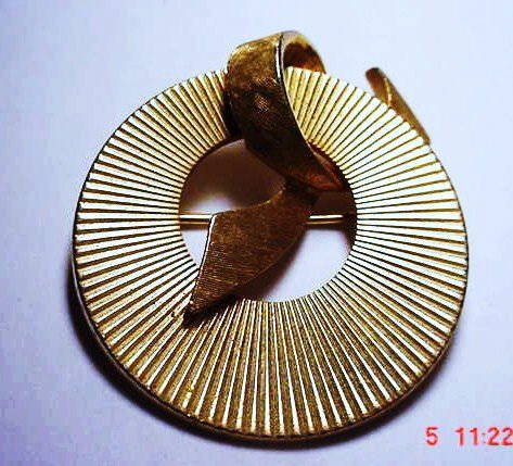 Vintage Boucher 7836p Goldtone Pin
